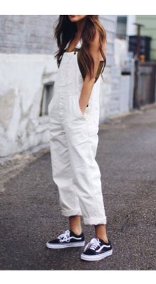 How To Wear Vans | Women's Vans Outfit Ideas & Style Tips